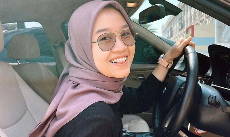 Inilah Sosok Alca Octaviani, Istri Bintang Emon, Ternyata Bukan Orang ...