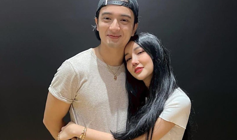 Lucinta Luna Peluk Paksa Bryan Domani, Netizen Salfok 'Anunya' Bryan yang Diduga Berdiri