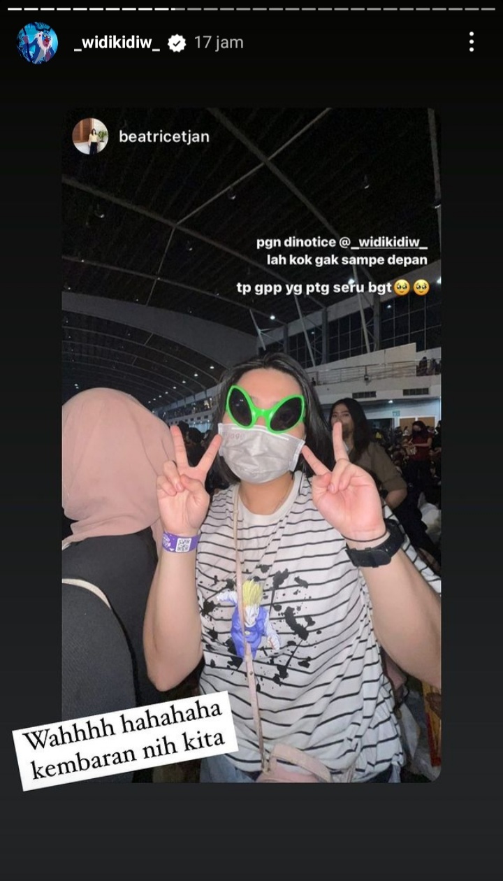 Pakai Topeng “Perampok” saat Konser, Widy Vierratale Berhasil Tampil Beda