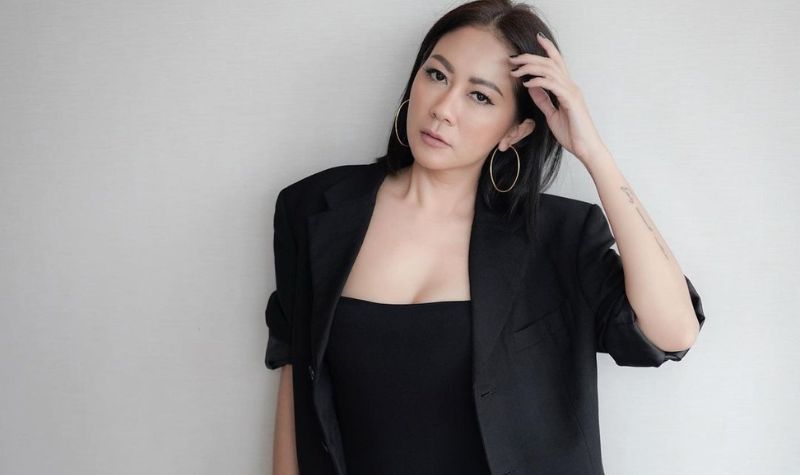 Atien Simon Buka Tawaran untuk Jadi Adik Atau Anak Angkat, Kamu Mau?