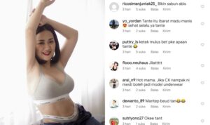 Tante Ernie Pamer Ketiak Mulus, Netizen Jadi Pengen Nyium dan Jilat