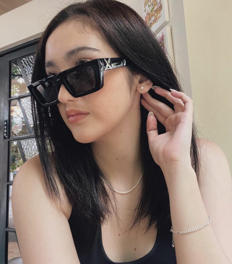 Nikmati Sunset Kala Senja, Ranty Maria Dipuji Bak Peri Cantik