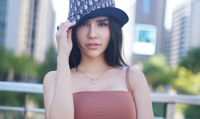 Maria Vania Tantang Adu Tatapan, Netizen Nggak Kuat, Takut Jatuh Cinta